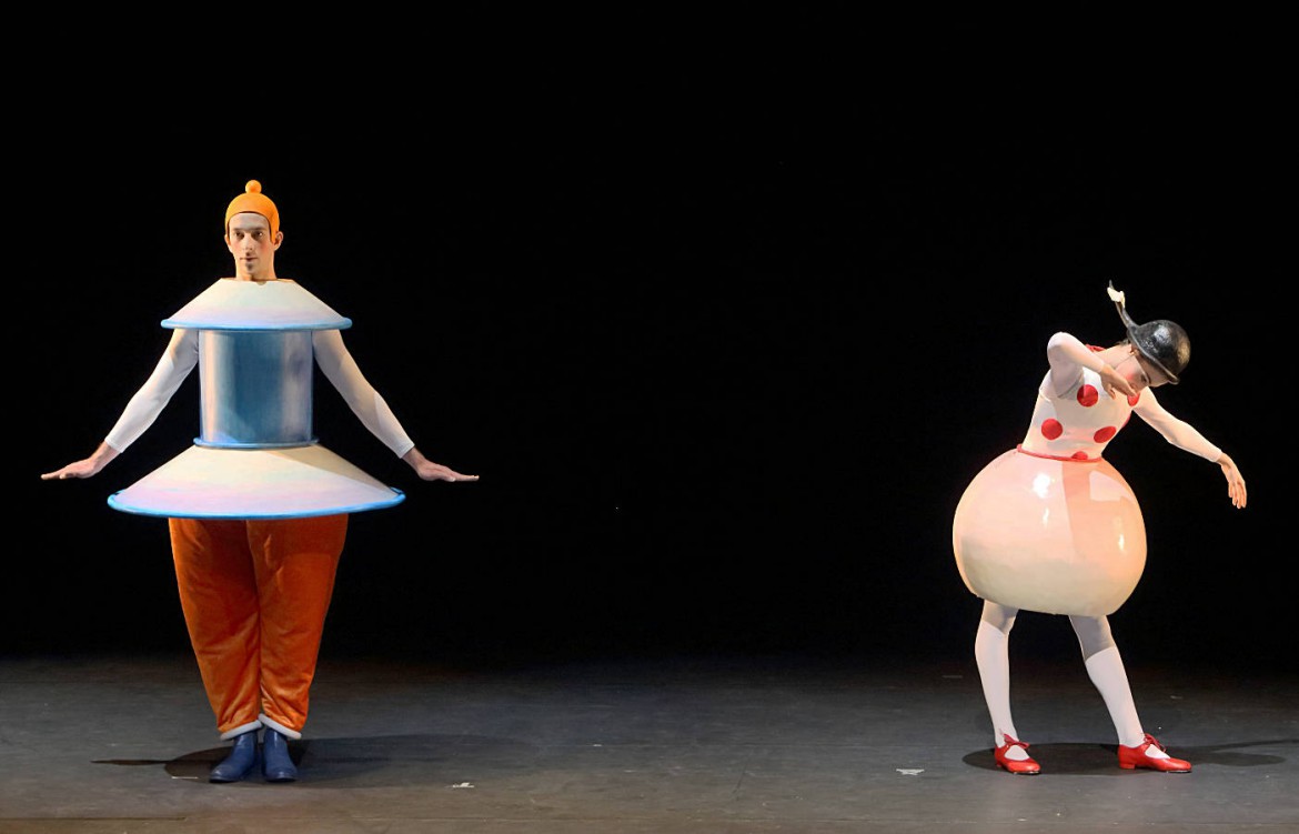 4. The Triadic Ballet by Gerhard Bohner, Cylinder and Round Skirt ...