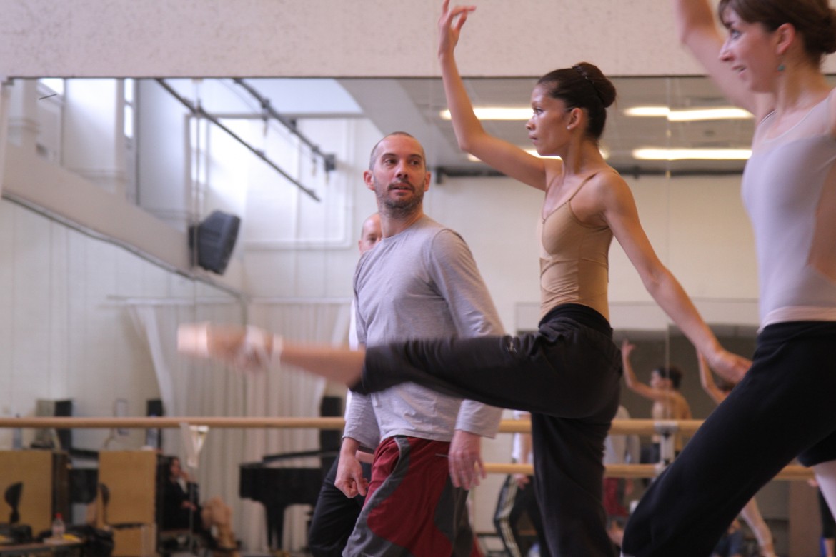 4. Rachel Oomens, Sasha Mukhamedov and David Dawson, rehearsal of ...