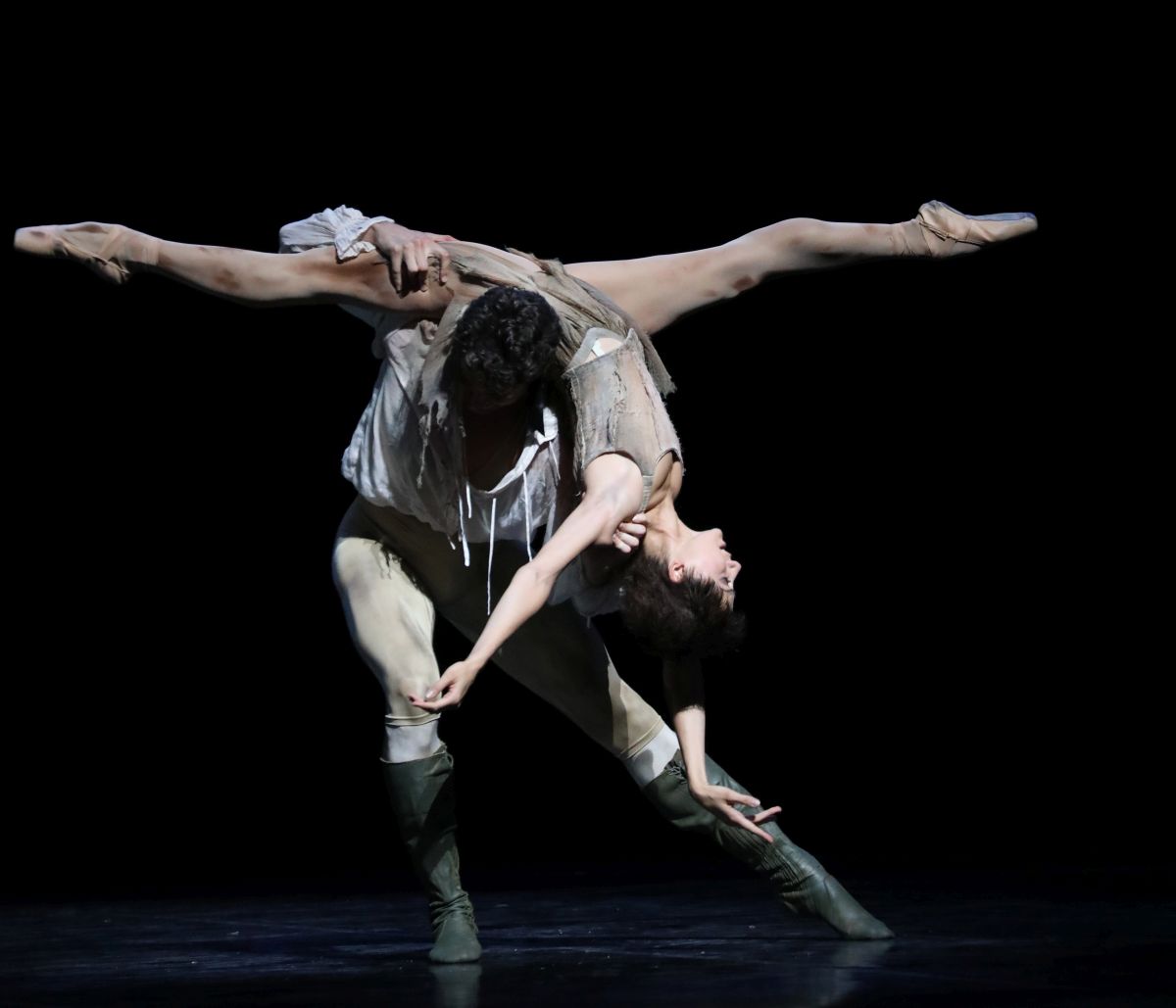 Ambivalent – Landgraf on Dance